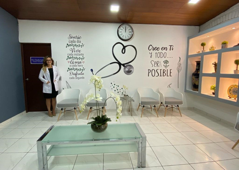 Dra. Claudia Mercedes Ayala De Alfaro - Medicina Interna, especialista en Reumatología en ...